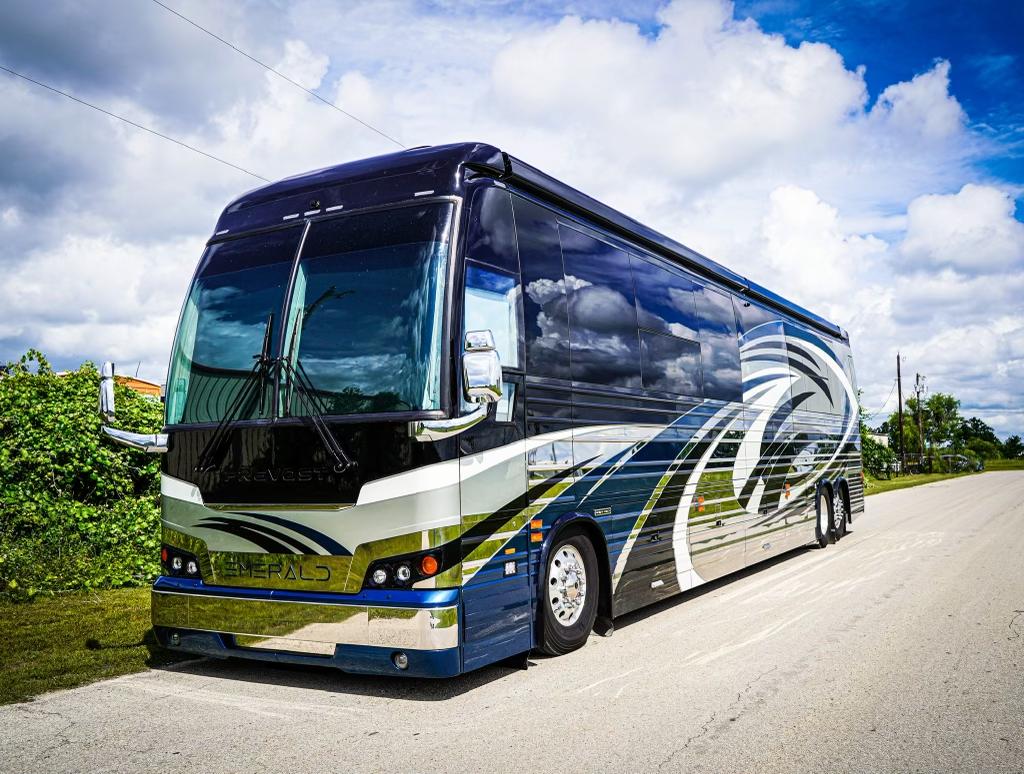Emerald #6555 | Emerald Luxury Coaches