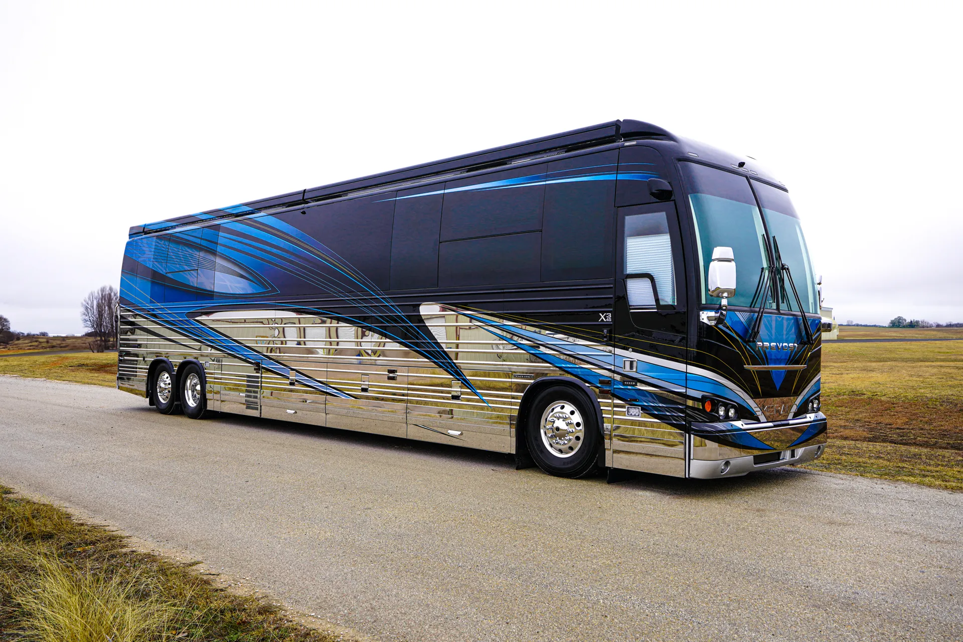 Emerald #6715 | Emerald Luxury Coaches