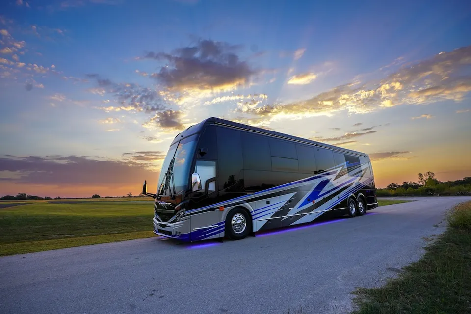 Emerald #1629 | Emerald Luxury Coaches