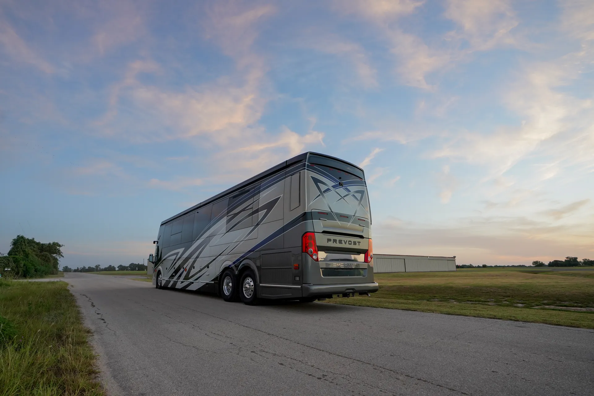 Emerald #1384 | Emerald Luxury Coaches